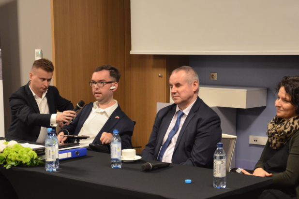 Adrian Furman i Ewa Lefik-Babiasz na konferencji "(Nie)pełnosprawni na ...